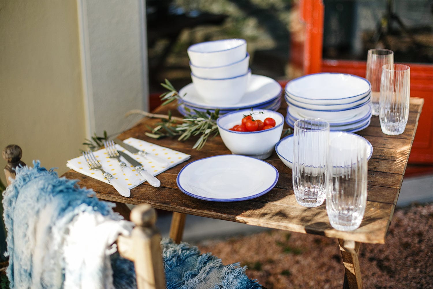 Stoneware Dinner Sets | Handmade Stoneware Dinnerware – VIETRI